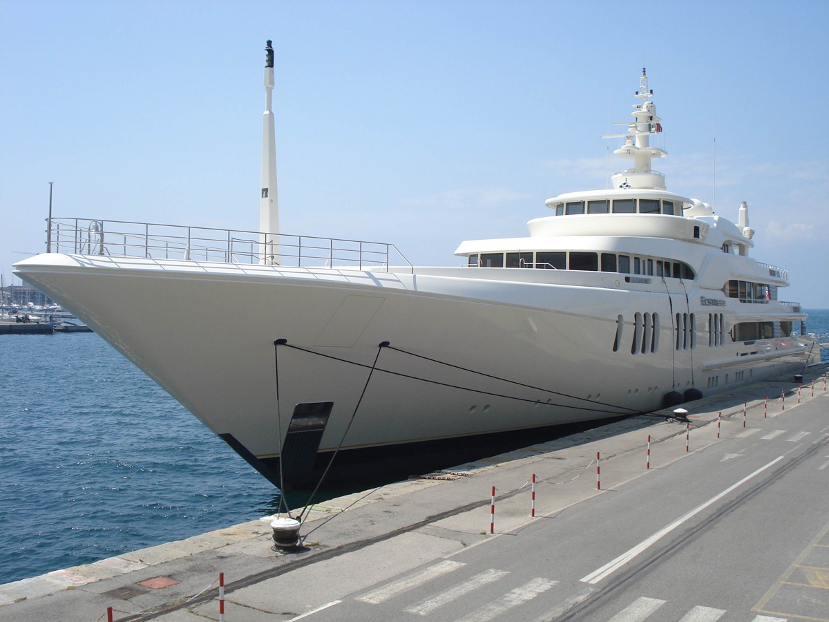 Yacht ECSTASEA, Feadship | CHARTERWORLD Luxury Superyacht Charters